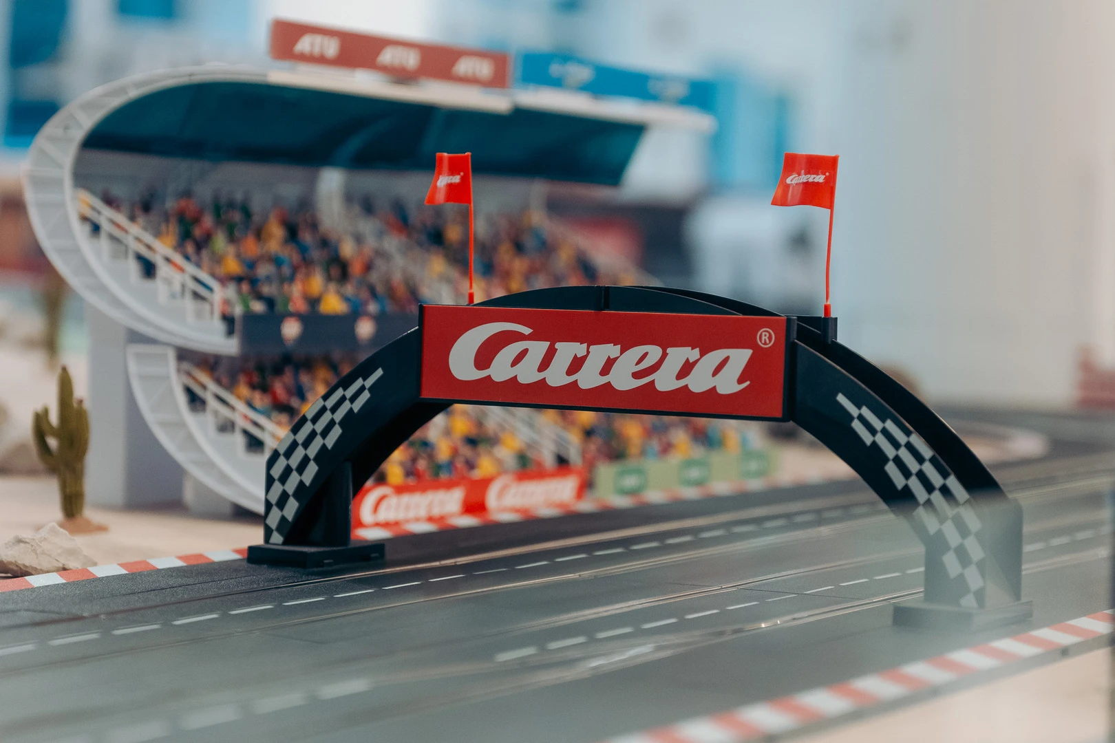 Carrera Racing Night 2025: Wenn Creators, Legenden und Racing-Fans ...